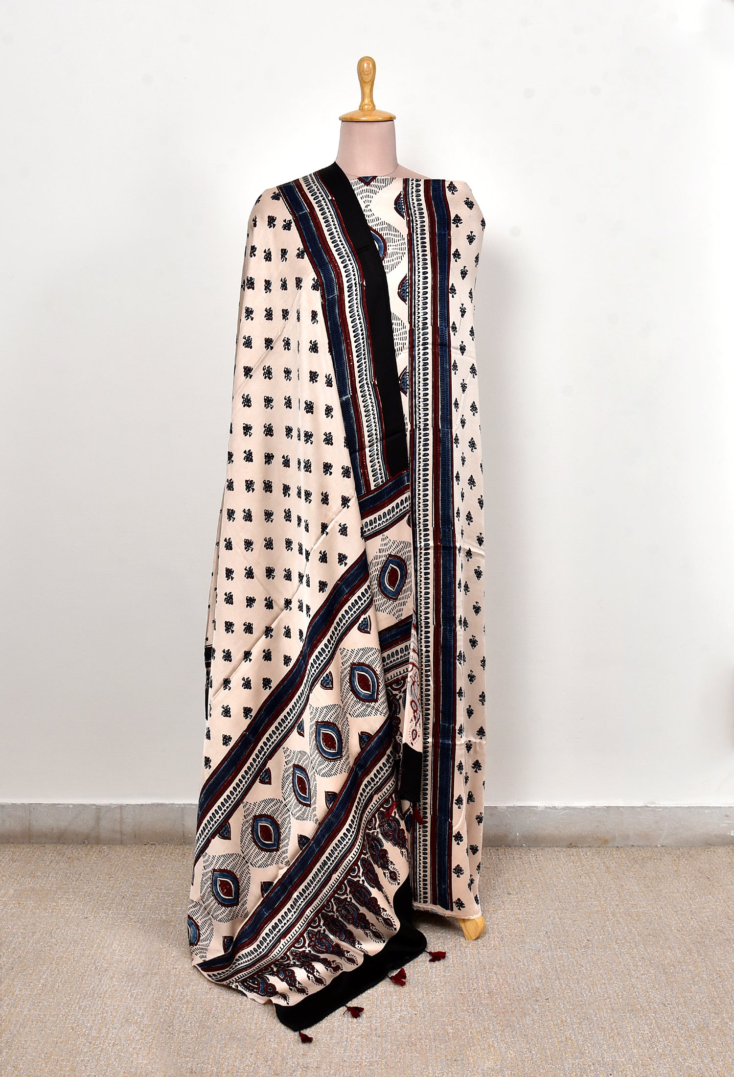 ADRIKA : AJRAKH HAND BLOCK MODAL SILK 2 PIECE SUIT – EkBanni