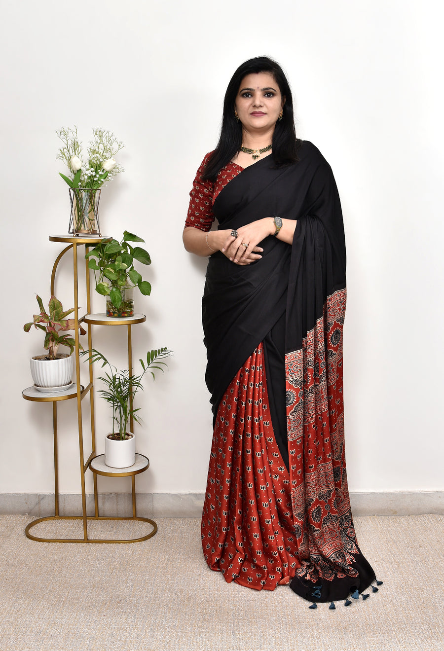 Buy Authentic AJRAKH SILK SAREES – EkBanni